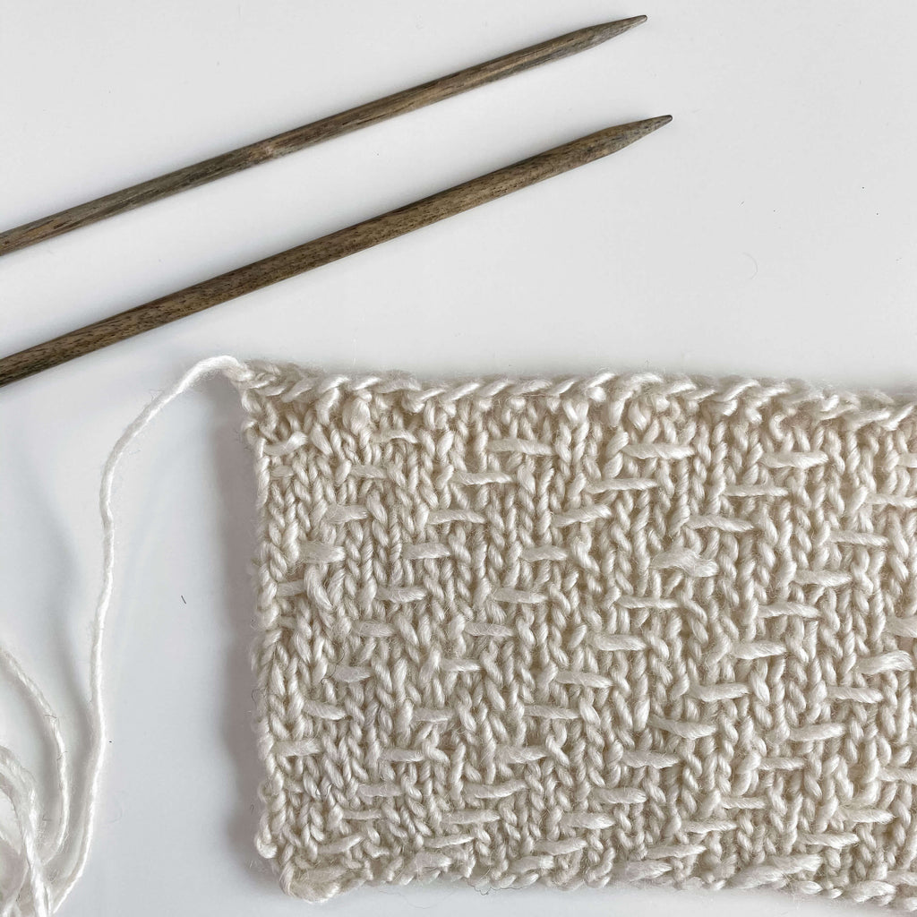 The best way to weave in ends in knitting – Max and Herb