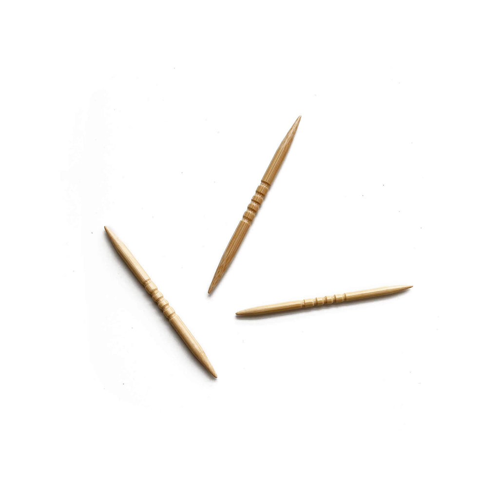 Grooved Bamboo Cable Stitch Holder – Max and Herb